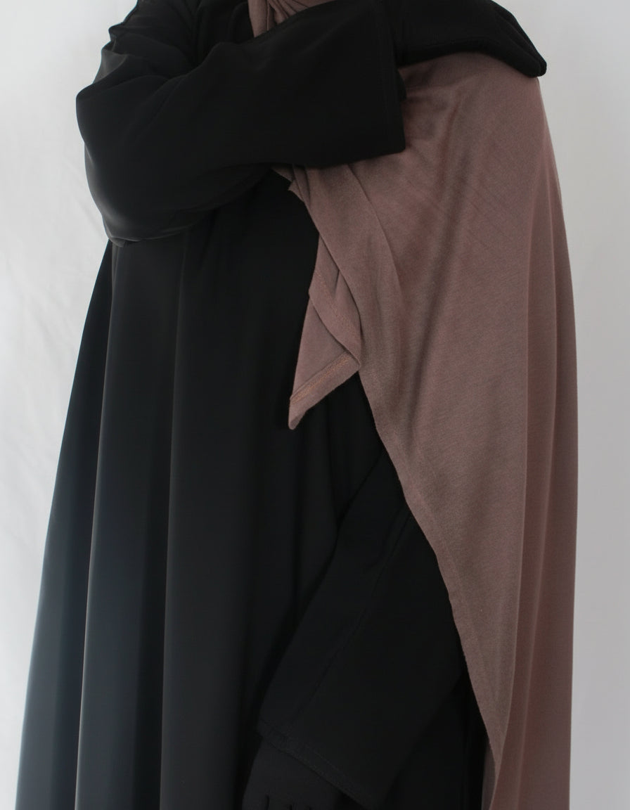 Essential Abayas – safiathelabel